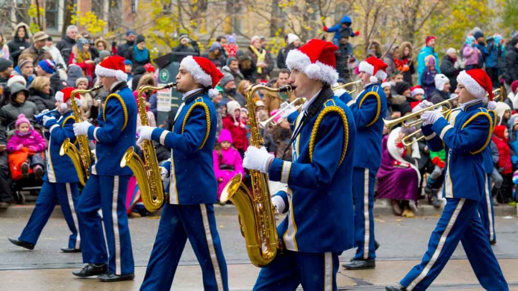 The 7 most exciting Christmas traditions worldwide – MyPostcard