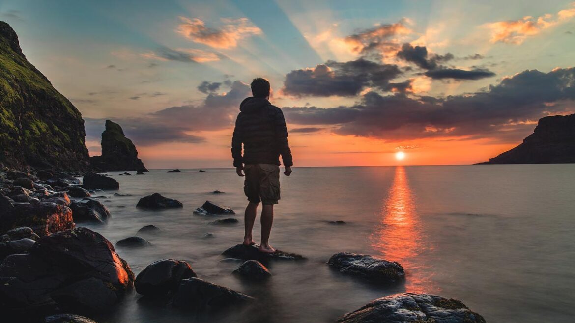 10 Reasons Why Traveling is Important – MyPostcard